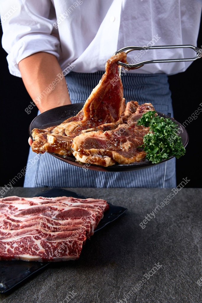 쇠고기 붉은고기 육류 음식 붉은고기 신선식품 스테이크 육류 요리하기 음식준비 La갈비 이미지