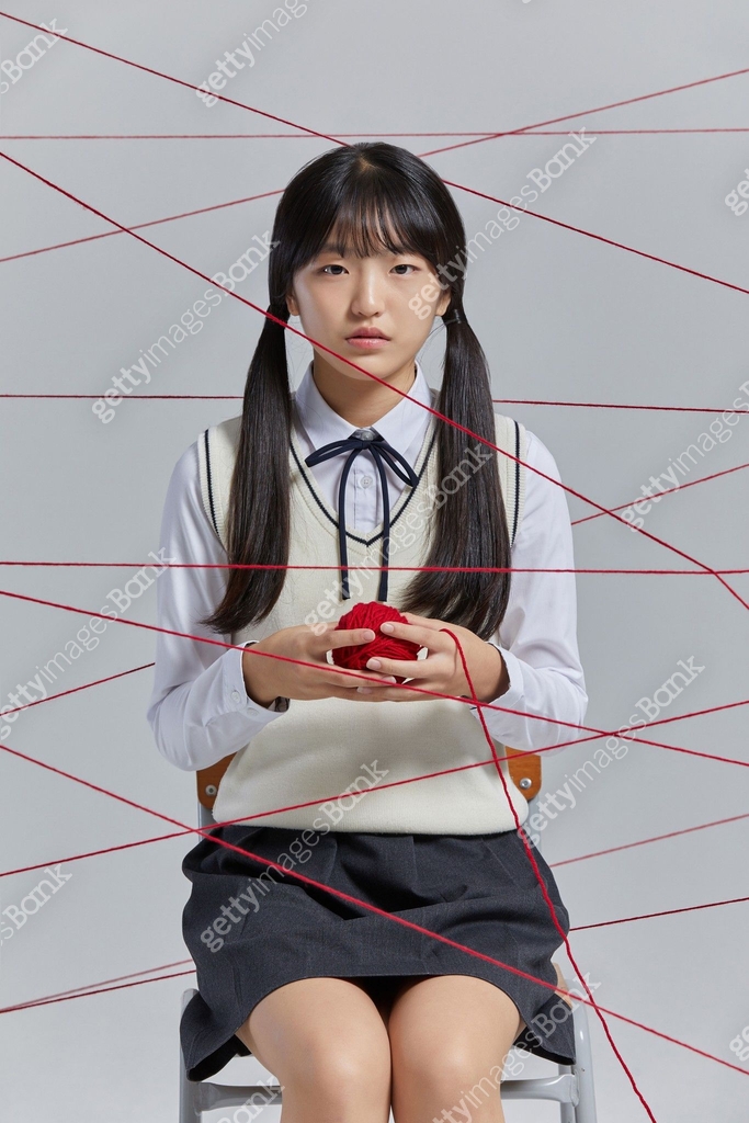 번아웃증후군 스트레스 스트레스 우울 슬픔 피로 물체묘사 학생 십대 나이 사춘기 컨셉 교복 감정