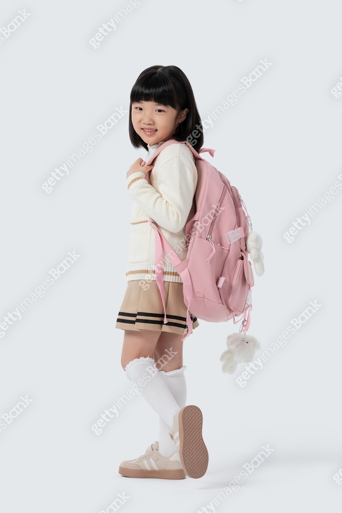 어린이 나이 소녀 여성 초등교육 교육 저학년어린이 어린이 초등학생 이미지 Jv13680837 게티이미지뱅크
